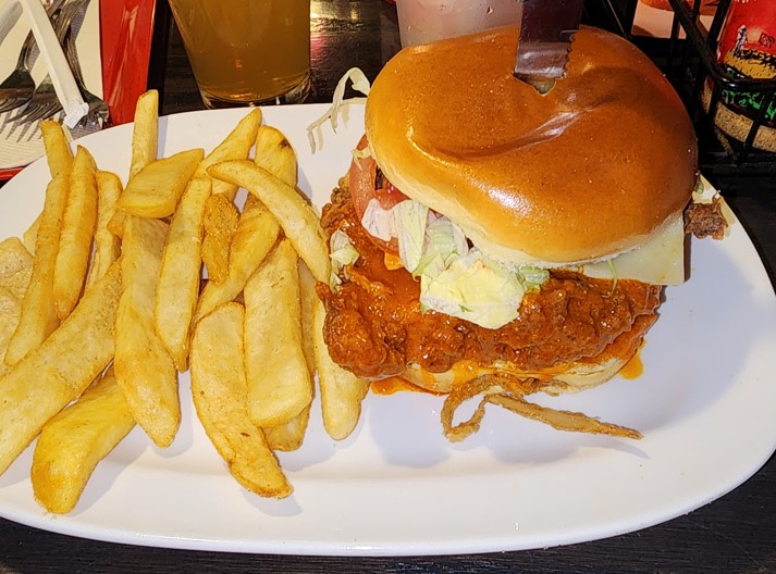 Review: Ragin’ Cajun Chicken Sandwich from Red Robin - Spicy Food ...